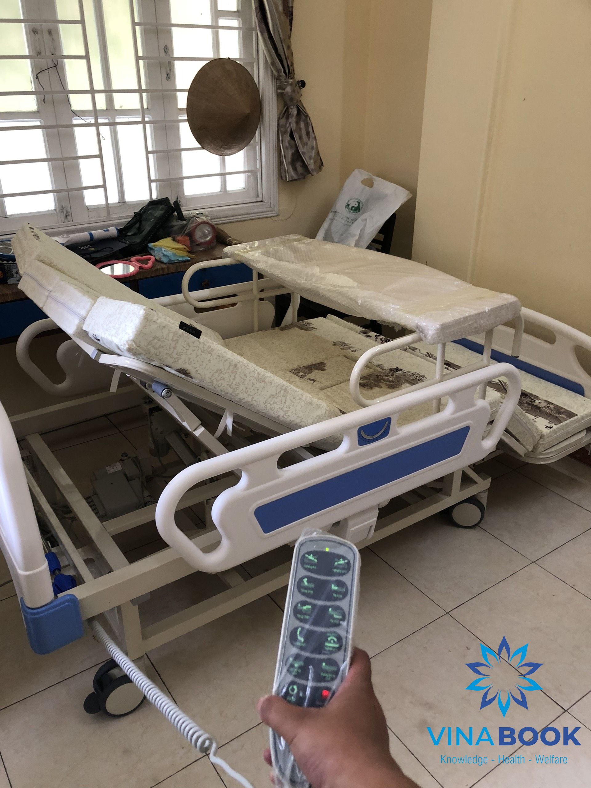 Giường y tế tại nhà giúp chăm sóc sức khỏe người bệnh